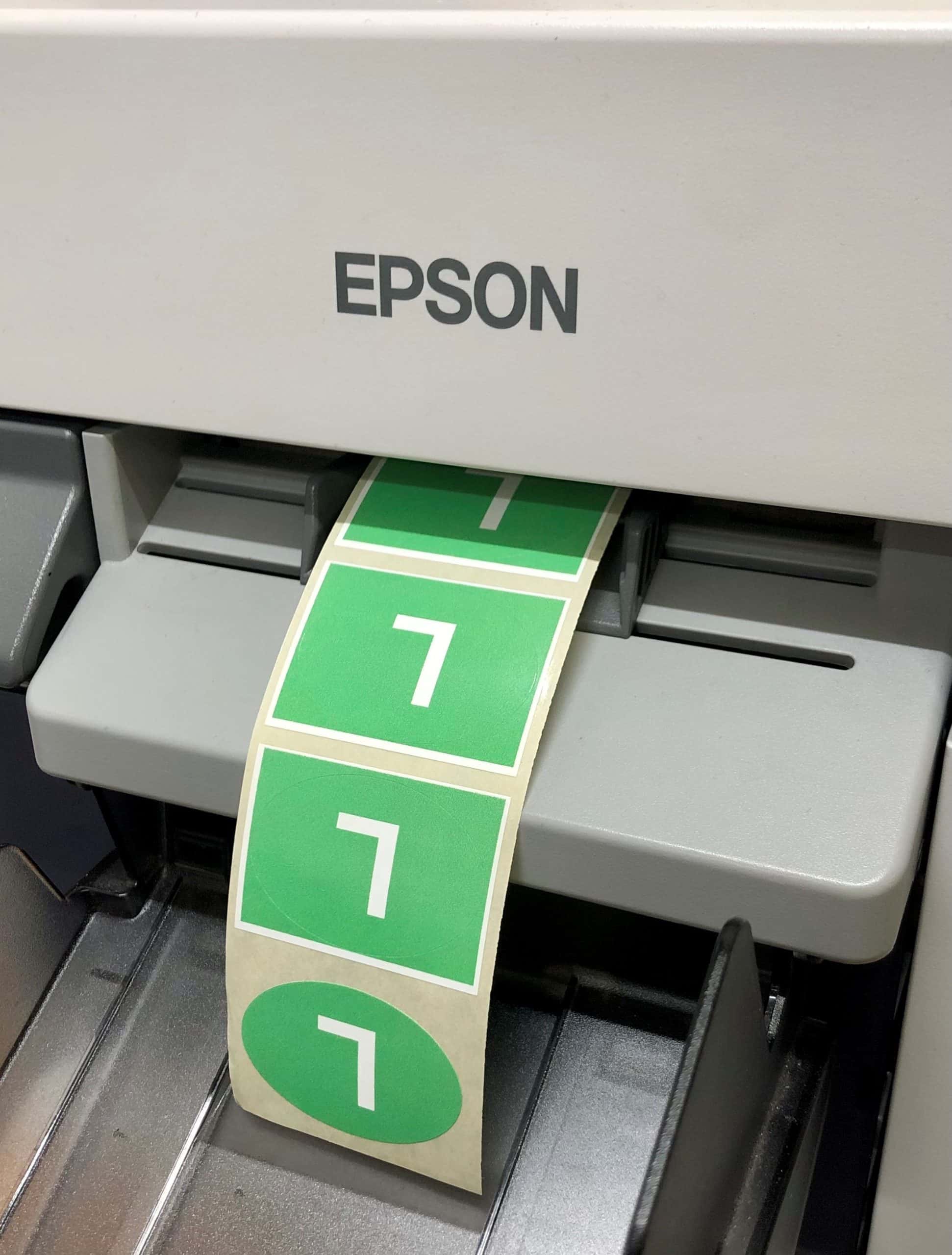 Oval ‘Hanger’ Labels – kwiktapes